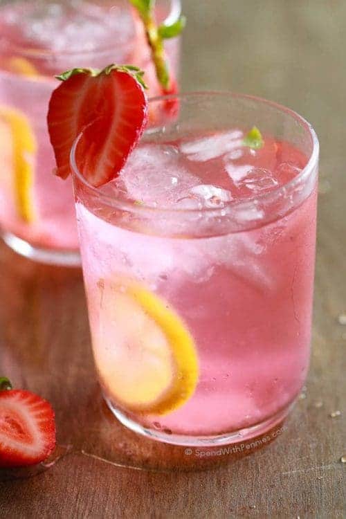 Easy Homemade Strawberry Lemonade