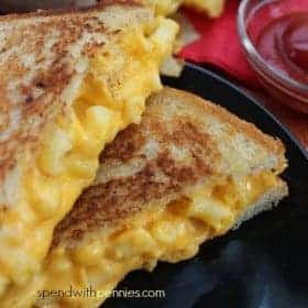 Grilled Mac and Cheese Sandwich recipe