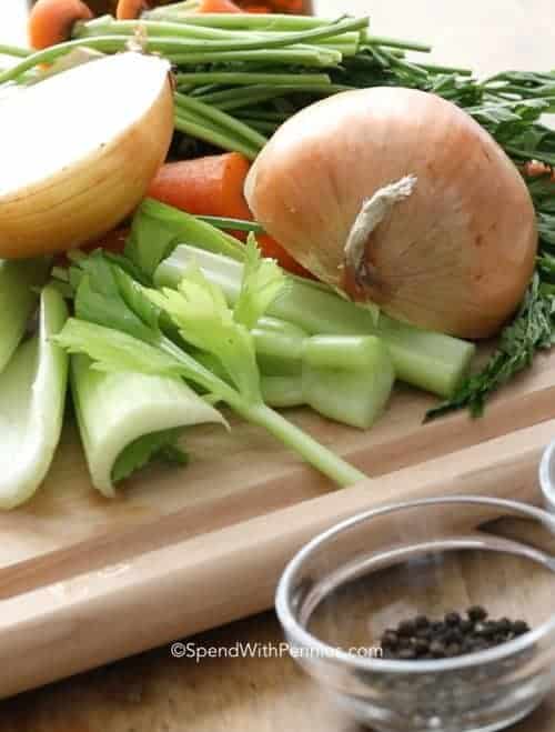 How to Make Homemade Chicken Stock