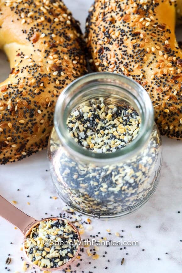 Everything Bagel Seasoning {5 ingredients!} - Spend With Pennies