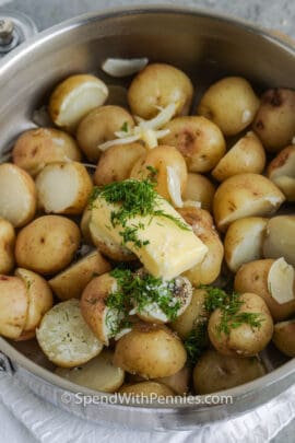 Boiled New Potatoes with Garlic