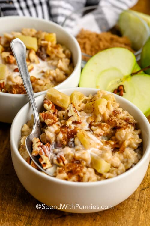 Apple Cinnamon Oatmeal