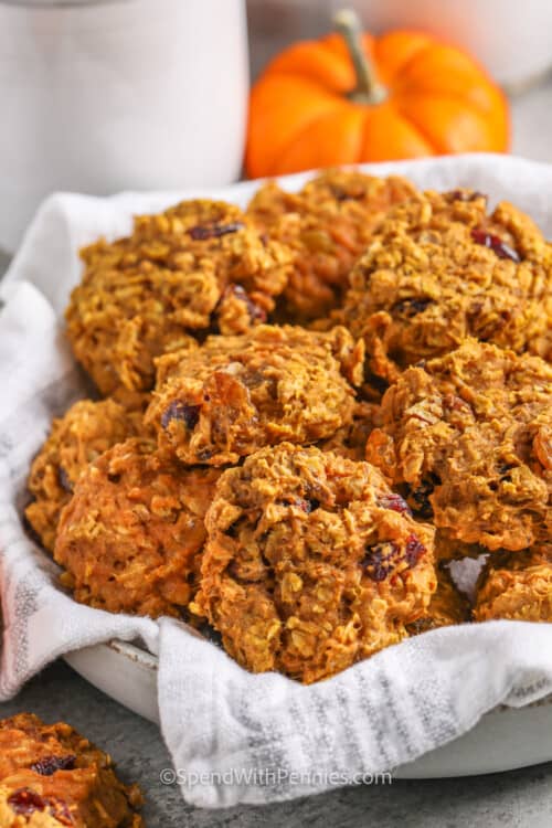 Healthy Pumpkin Oatmeal Breakfast Cookies
