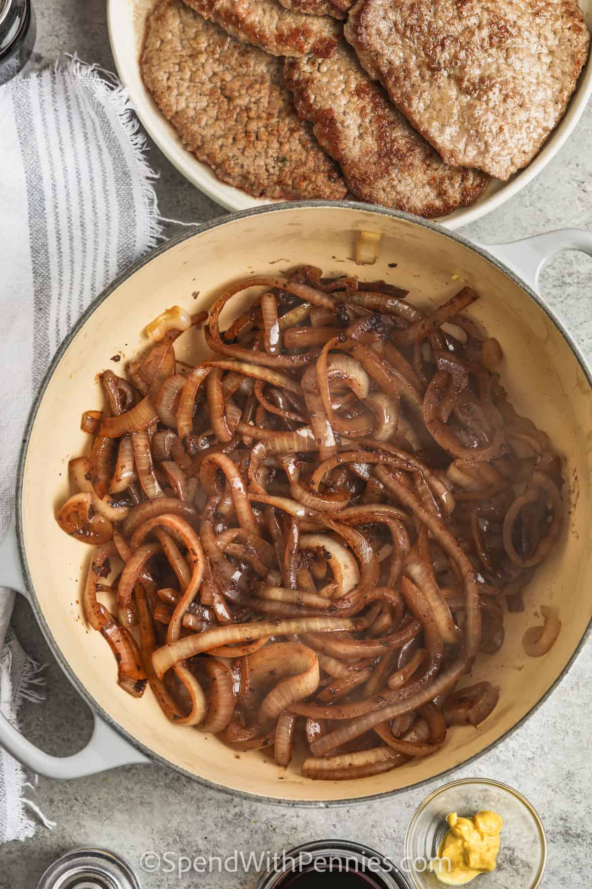 Dice Steak with Balsamic Onion Gravy – BestAffordableBuys